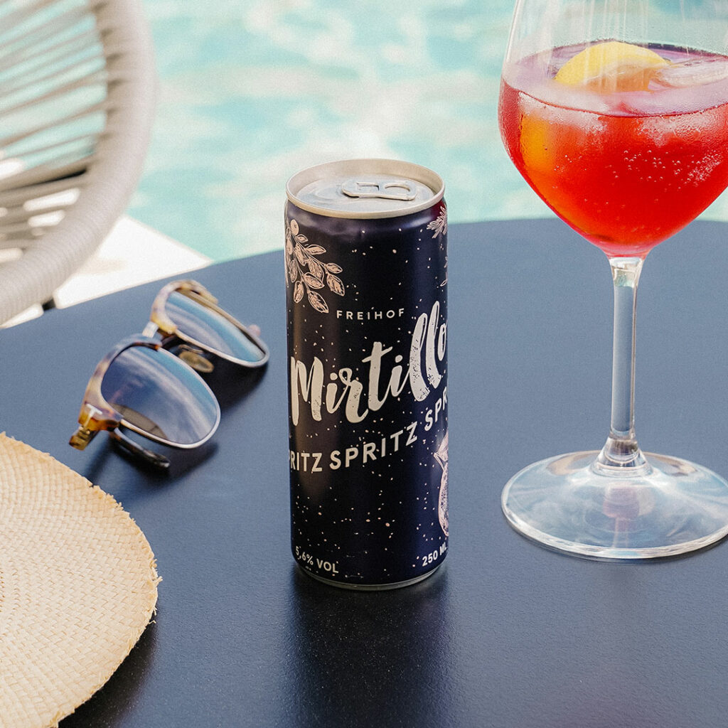 Freihof Mirtillo Spritz – In Good Spirits Vertriebsgesellschaft ...